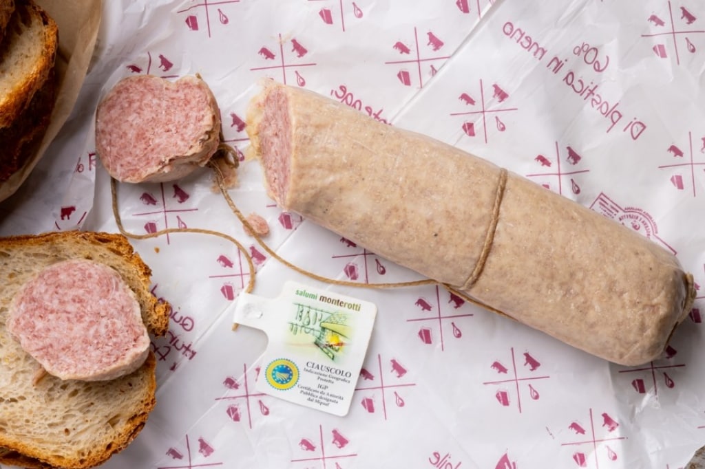 Cos'è il ciauscolo: 5 risposte sul prelibato salume marchigiano che sta ...