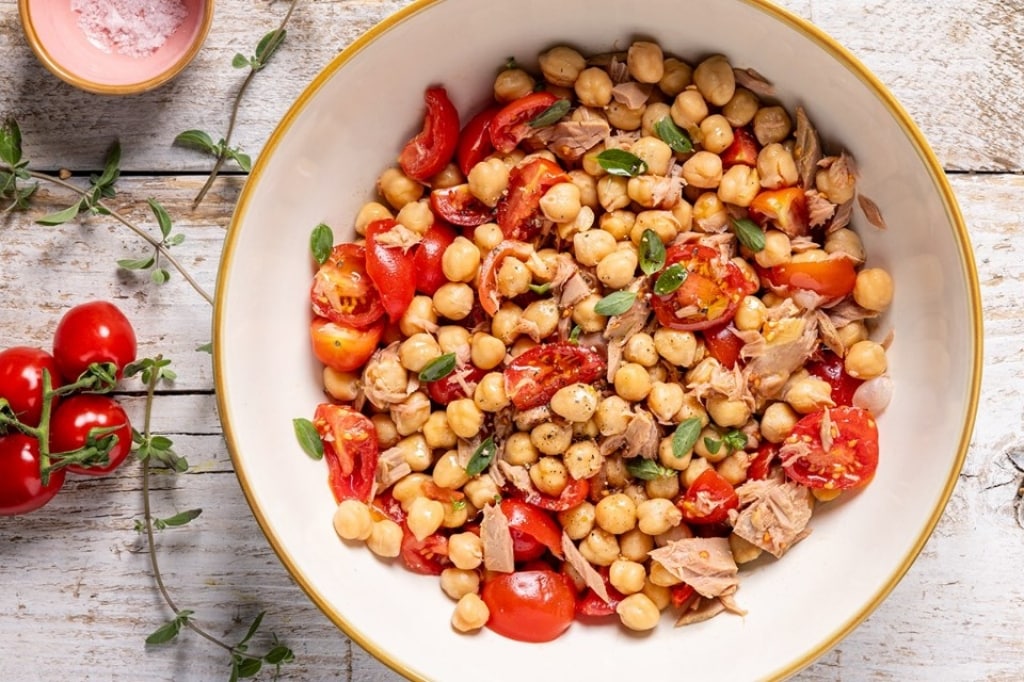 7 insalate di ceci tutte troppo buone, scegliete quella che preferite ...