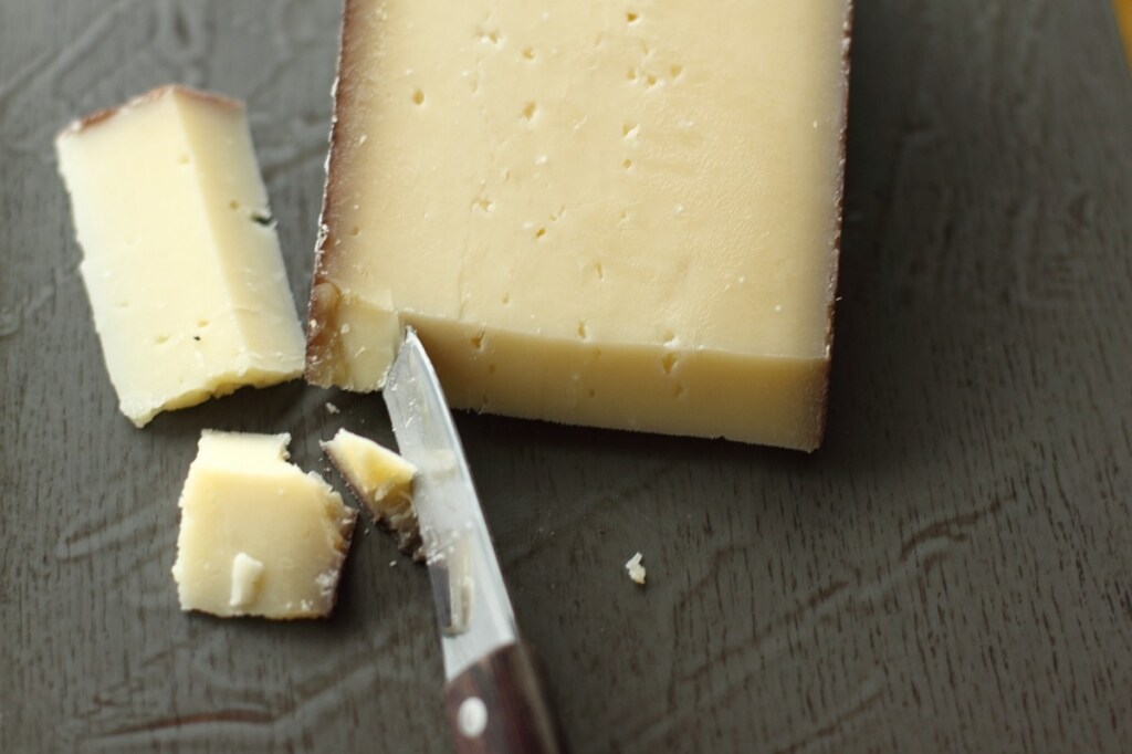 Assaggi | Formaggio Ubriaco del Piave, Latteria Biz di Chiarano TV ...