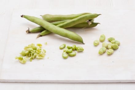 Ricetta Cacio, pepe e fave - Cucchiaio d'Argento
