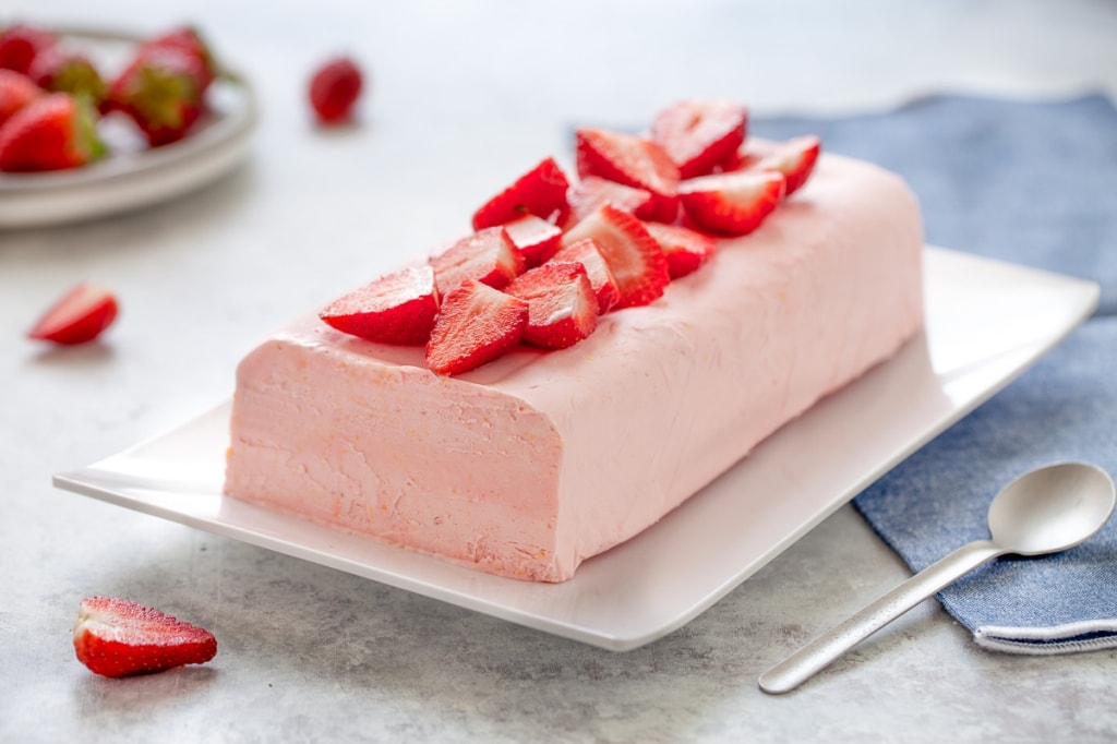 Ricetta Semifreddo all'italiana con fragole - Cucchiaio d'Argento