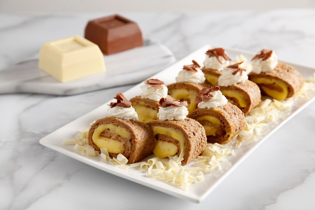Ricetta Girella al cacao con crema al cioccolato bianco - Cucchiaio d ...