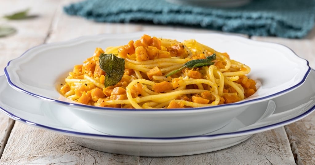 Ricetta Spaghetti al ragù di zucca - Cucchiaio d'Argento