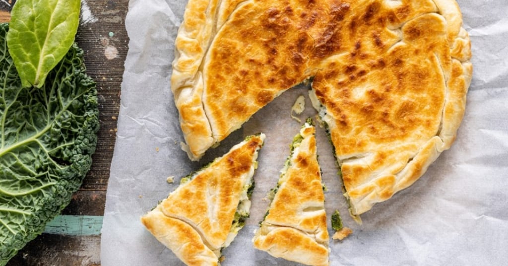 Ricetta Torta salata in padella con pasta sfoglia - Cucchiaio d'Argento