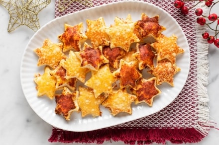 Ricetta Stelline di pasta sfoglia salate - Cucchiaio d'Argento