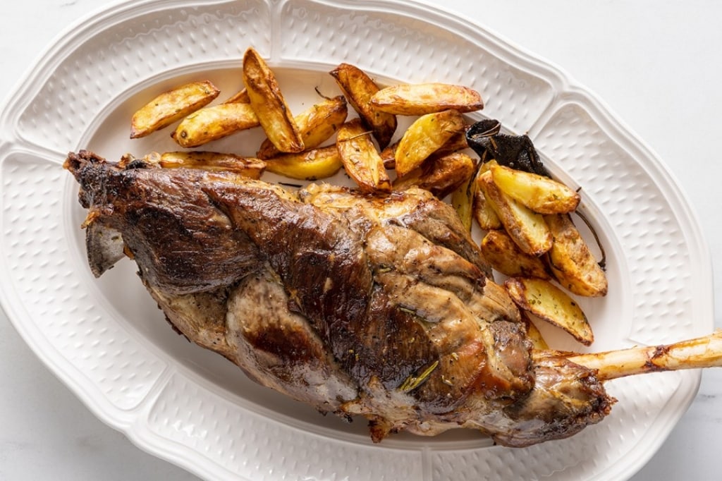 Ricetta Cosciotto di agnello al forno - Cucchiaio d'Argento