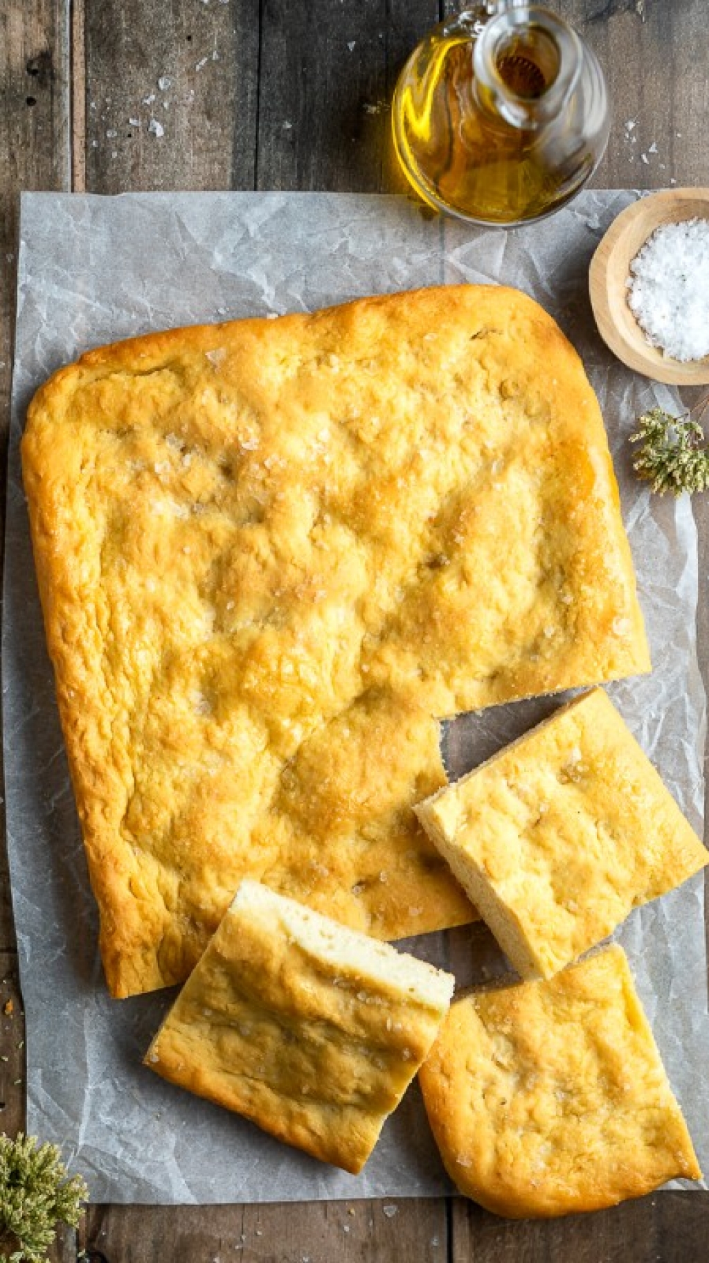 Ricetta Focaccia multicereali con olive e timo - Cucchiaio d'Argento