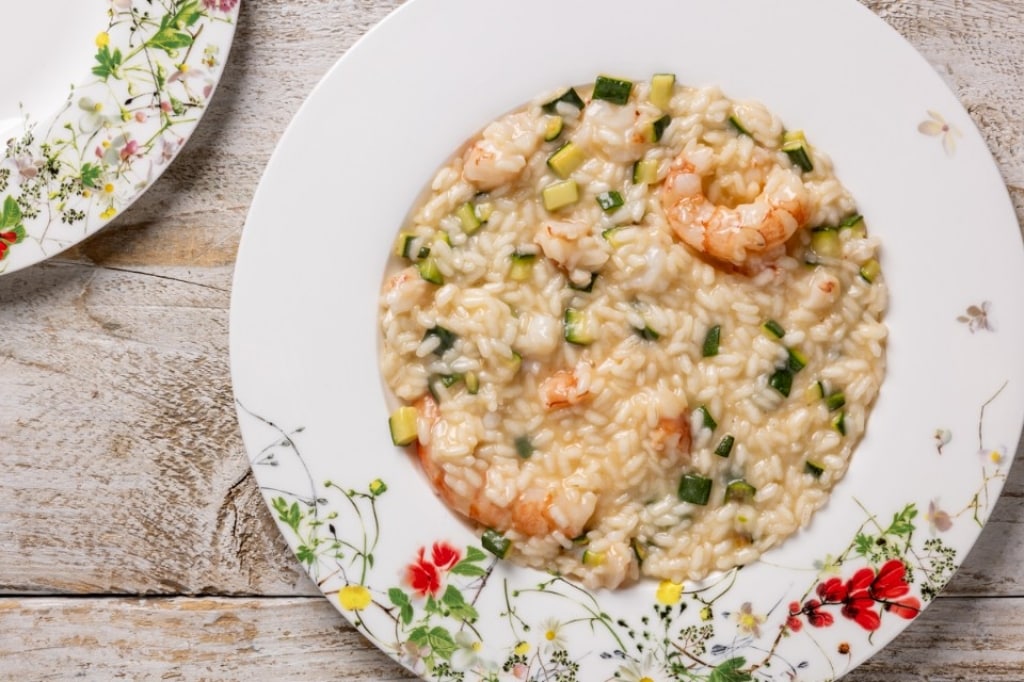 Ricetta Risotto zucchine e gamberetti - Cucchiaio d'Argento