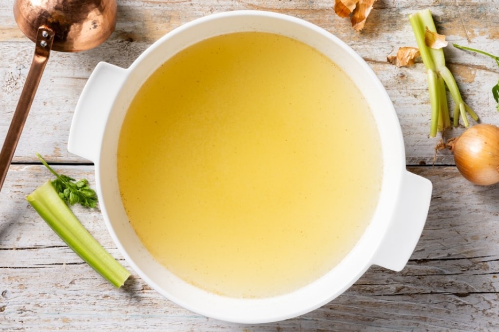 Ricetta Brodo di carne veloce - Cucchiaio d'Argento