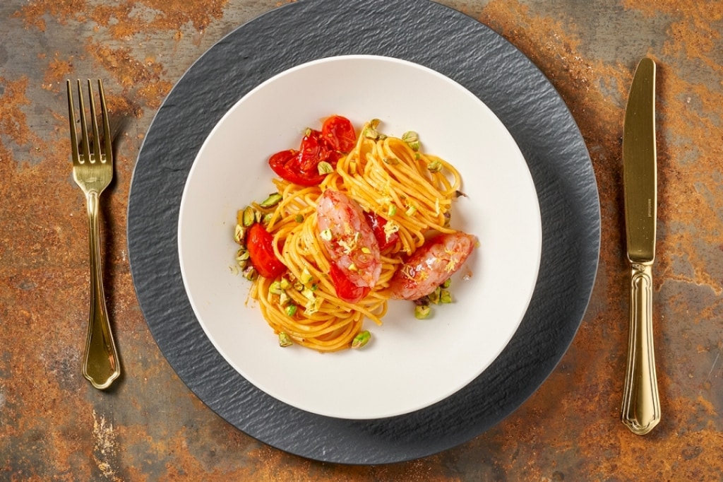 Ricetta Spaghetti con gamberi e pistacchi - Cucchiaio d'Argento