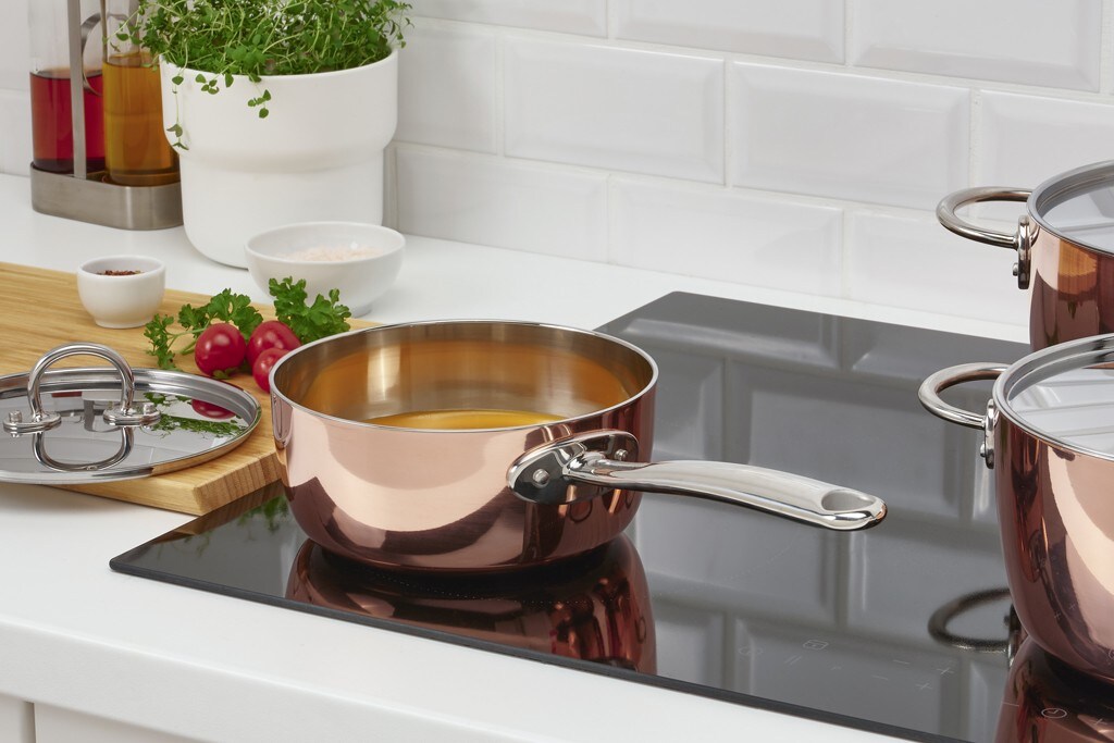 Le pentole della collezione FINMAT, progettate da Ilse Crawford per ...